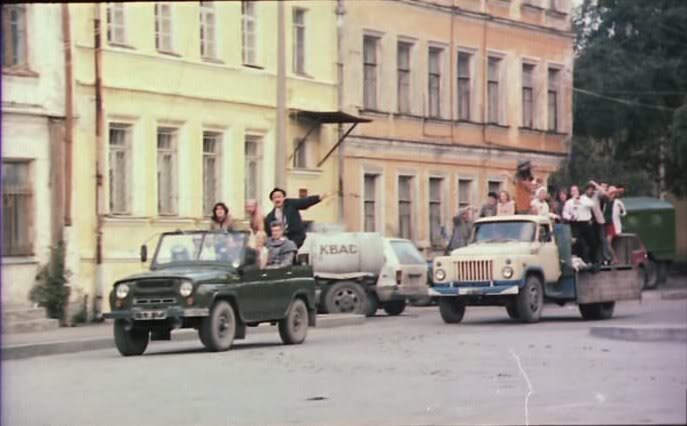 IMCDb.org: 1986 UAZ 3151 in "Chetvyortaya planeta, 1995"