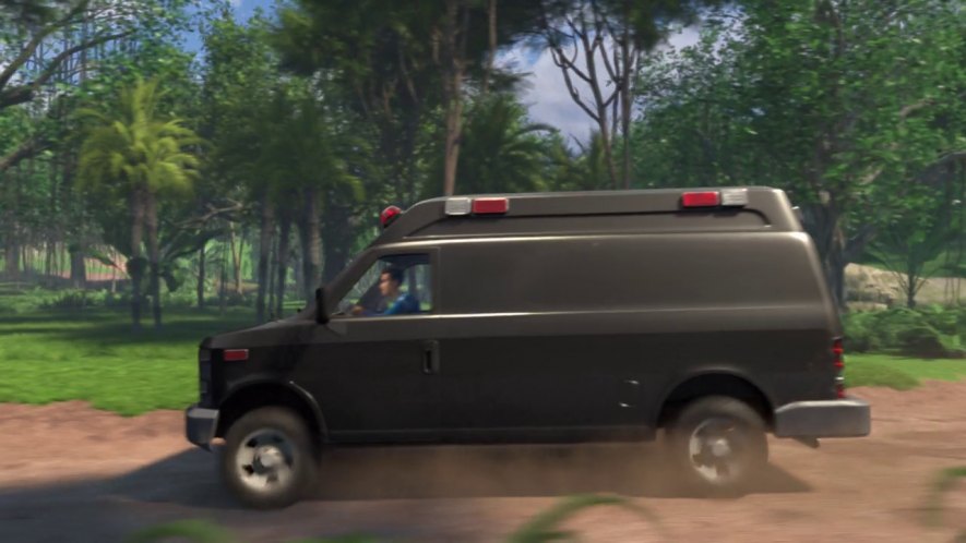 IMCDb.org: 2008 Ford E-Series in "Jurassic World: Camp Cretaceous, 2020 ...