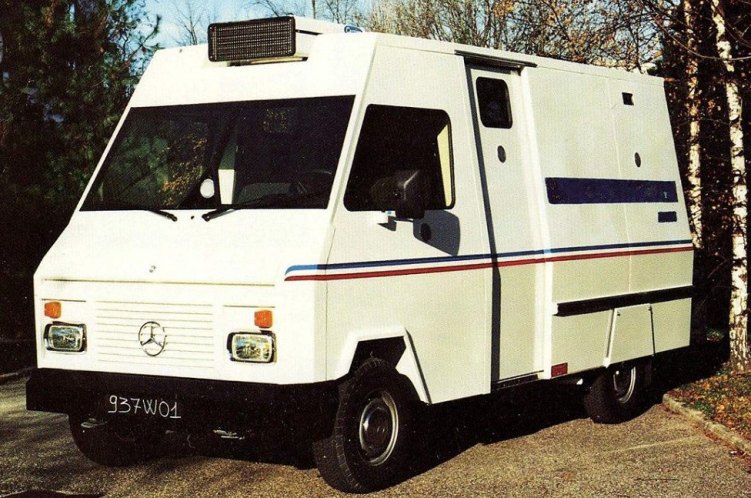 IMCDb.org: 1981 Mercedes-Benz 407 D Armoured Van Trouillet [T2] in "L ...