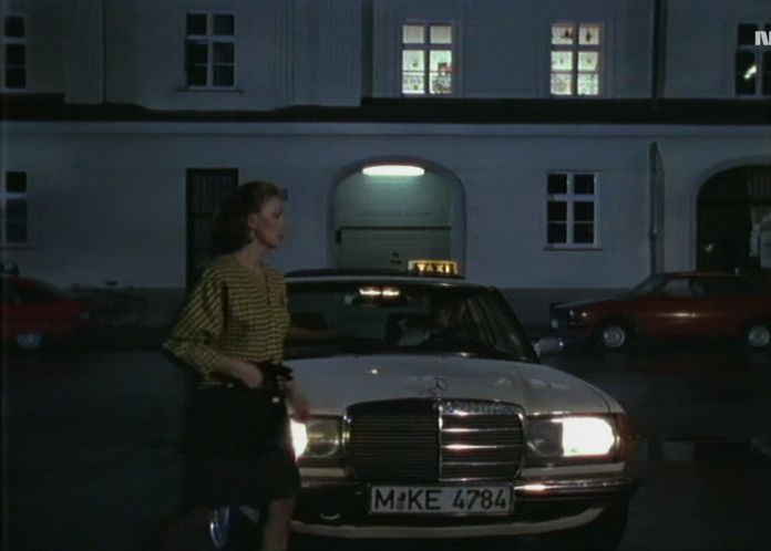 IMCDb.org: 1984 Mercedes-Benz 200 D [W123] in "Derrick, 1974-1998"