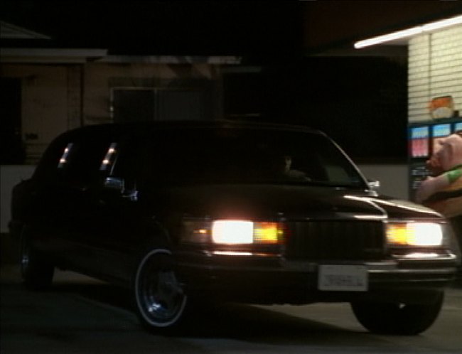 IMCDb.org: 1990 Lincoln Town Car Stretched Limousine in "Buffy the ...