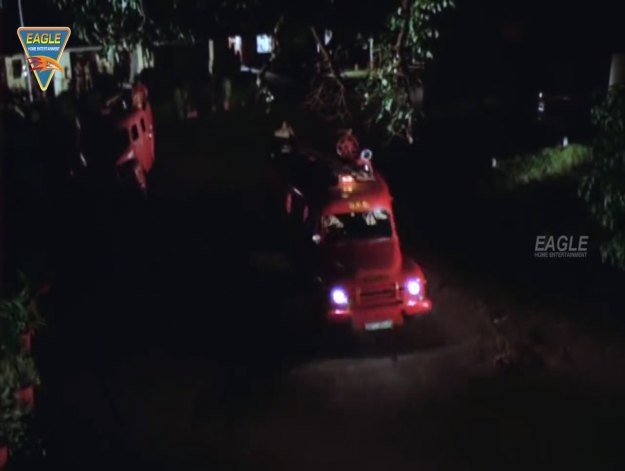 IMCDb.org: Hindustan Bedford J in "Chehre Pe Chehra, 1981"