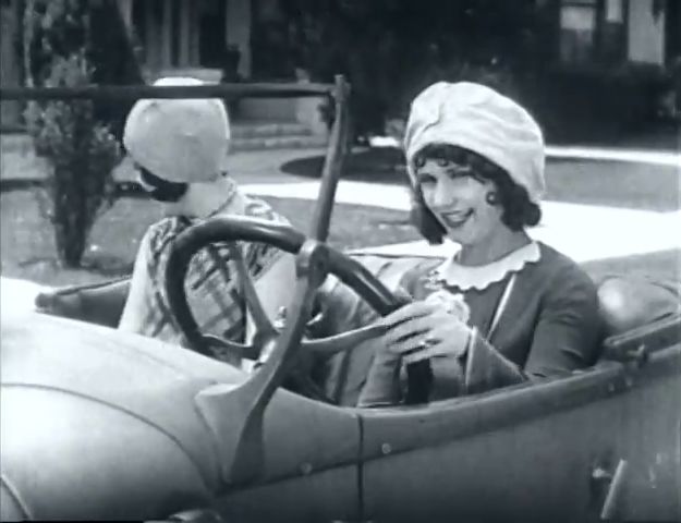 IMCDb.org: 1926 Moon Series A Arrowhead Roadster in "3 Missing Links, 1927"