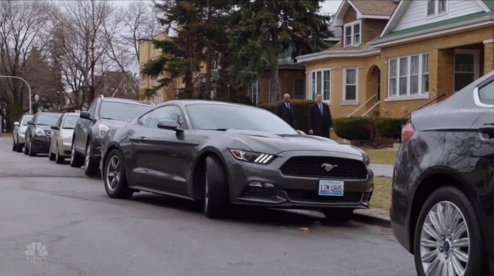 IMCDb.org: 2015 Ford Mustang [S550] in "Chicago Fire, 2012-2024"
